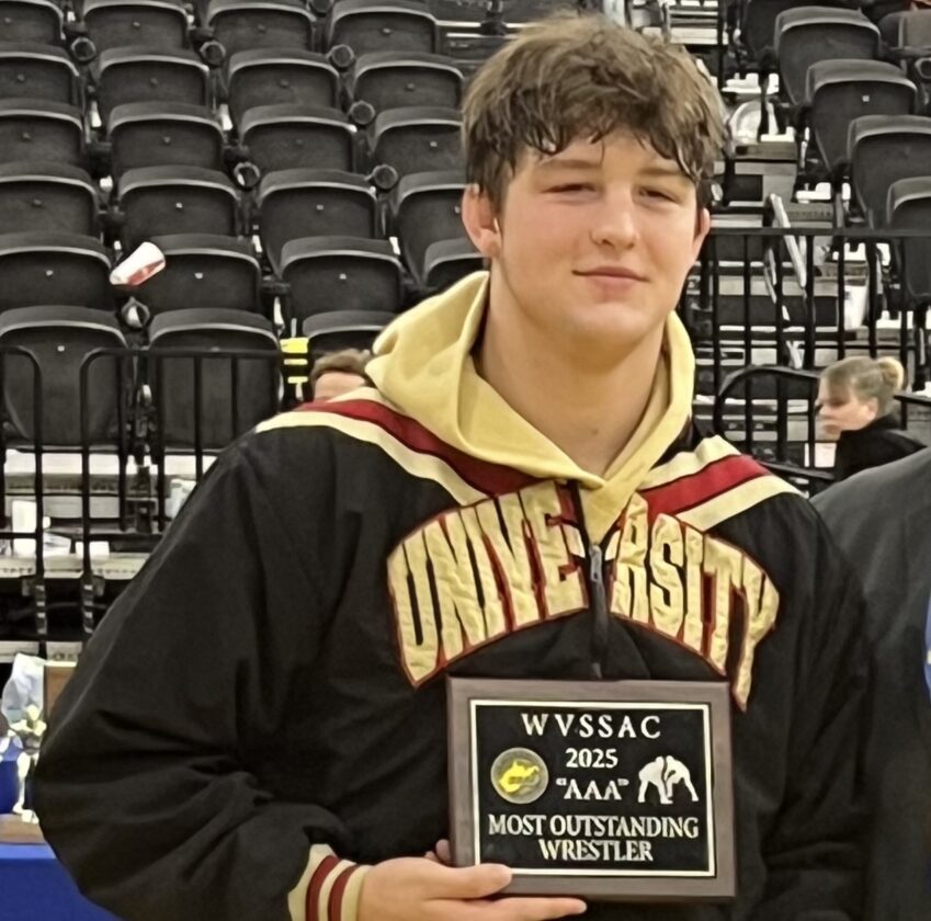 Big Red’s Saccoccia, Hawk’s Kehler Named 38th Annual OVAC Bill Welker ...